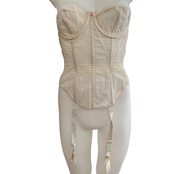 Warner's | Intimates & Sleepwear | Vintage Warners Cream Bustier Corset ...